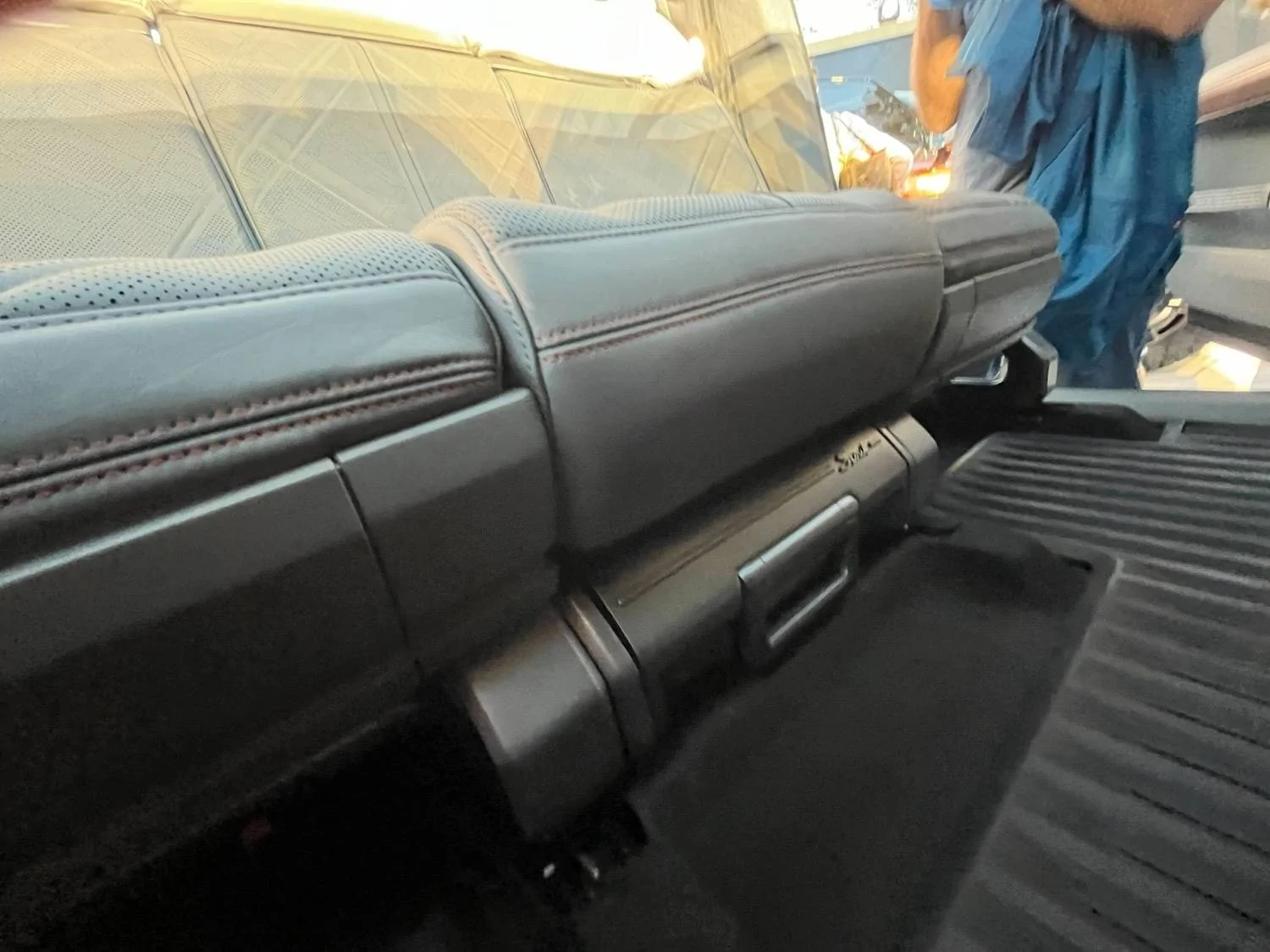 Front Bench Seat closeup photos -- who's going to option it? | Scout ...