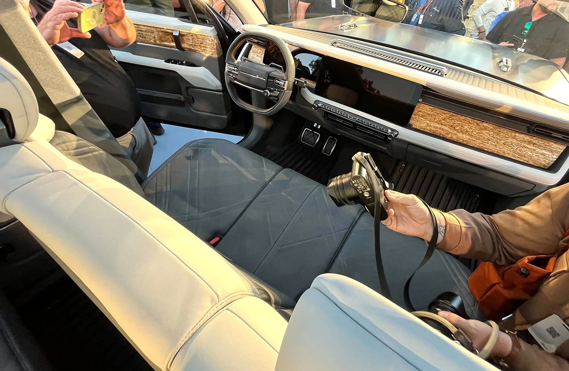 Front Bench Seat closeup photos -- who's going to option it? | Scout ...