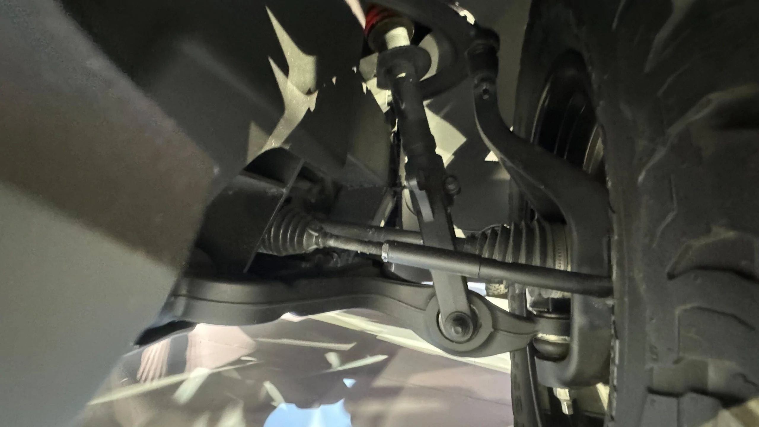 Electric Solid Rear Axle = “EBeam Rear Axle” — Underbody Photos ...