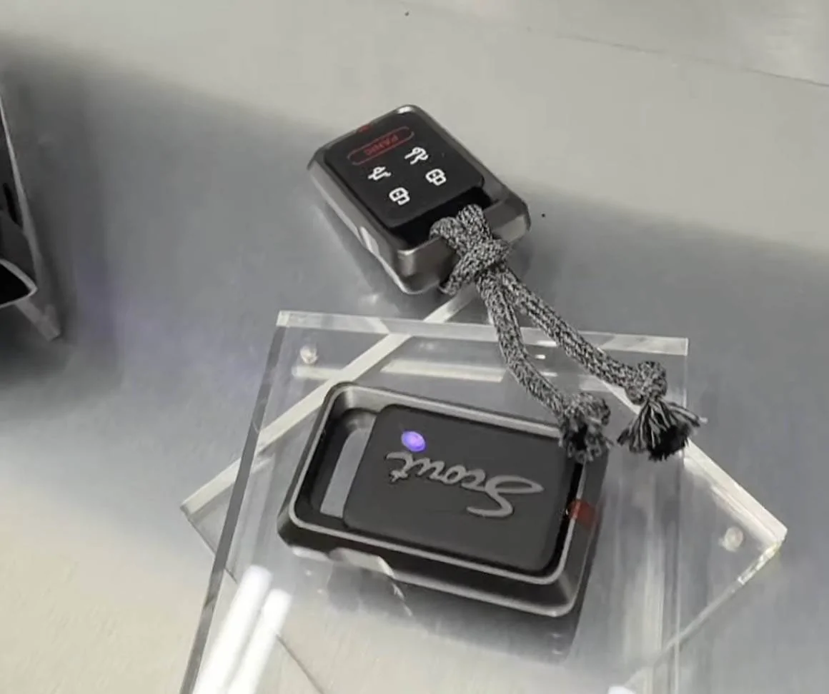 Key Fob first look photos (with keychain tab / pull accessories ...