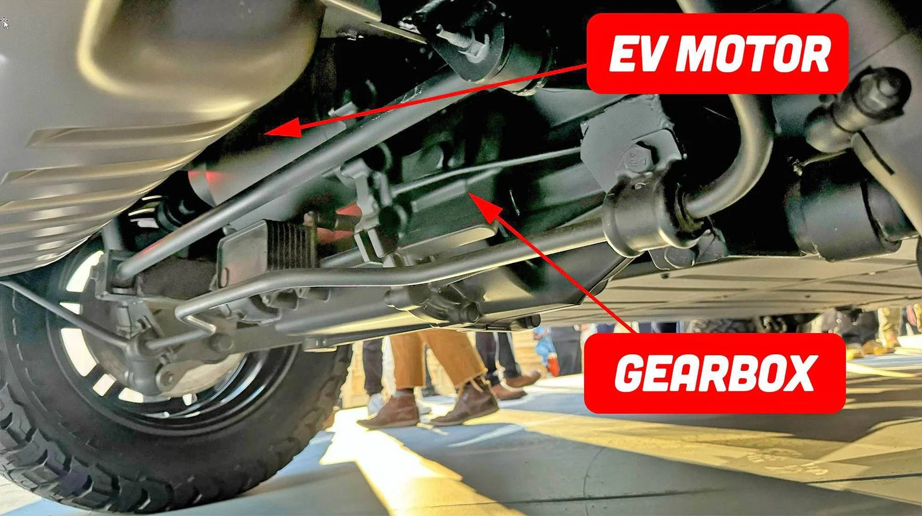 Electric Solid Rear Axle = “EBeam Rear Axle” — Underbody Photos ...